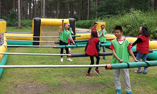 Pebolim Humano - familianoparque.com.br